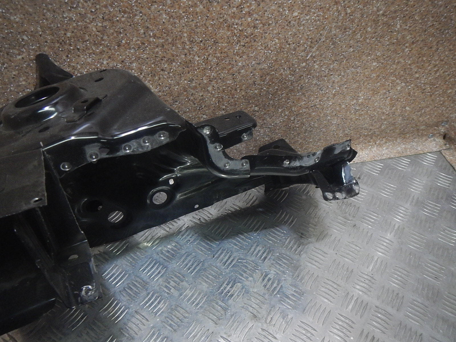 Арка крыла передняя правая, KIA (Киа) - Сиид - Артикул детали: 239550 ...