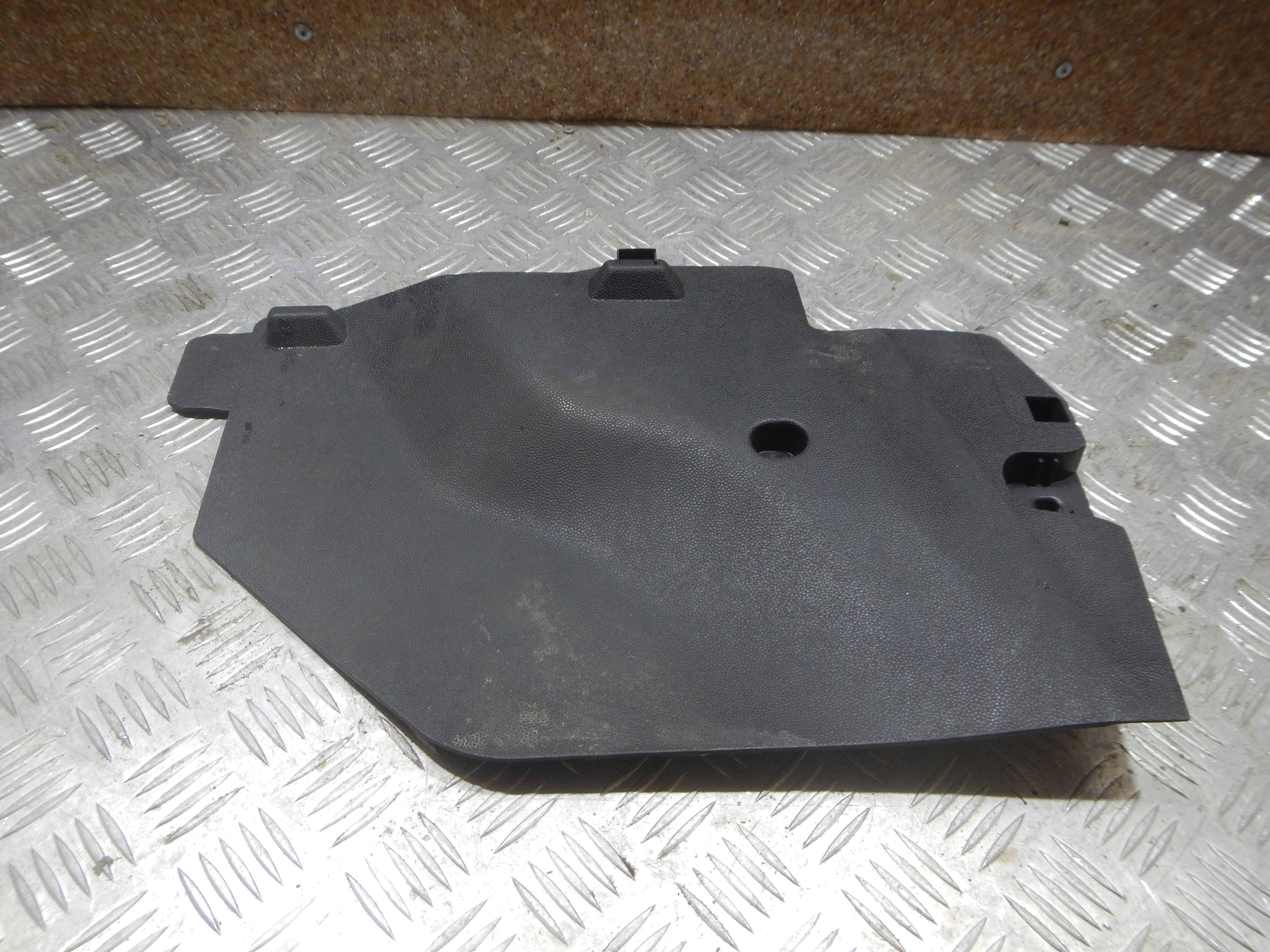 Накладка консоли левая, Opel (Опель)-Корса - Артикул детали: 254495 ...