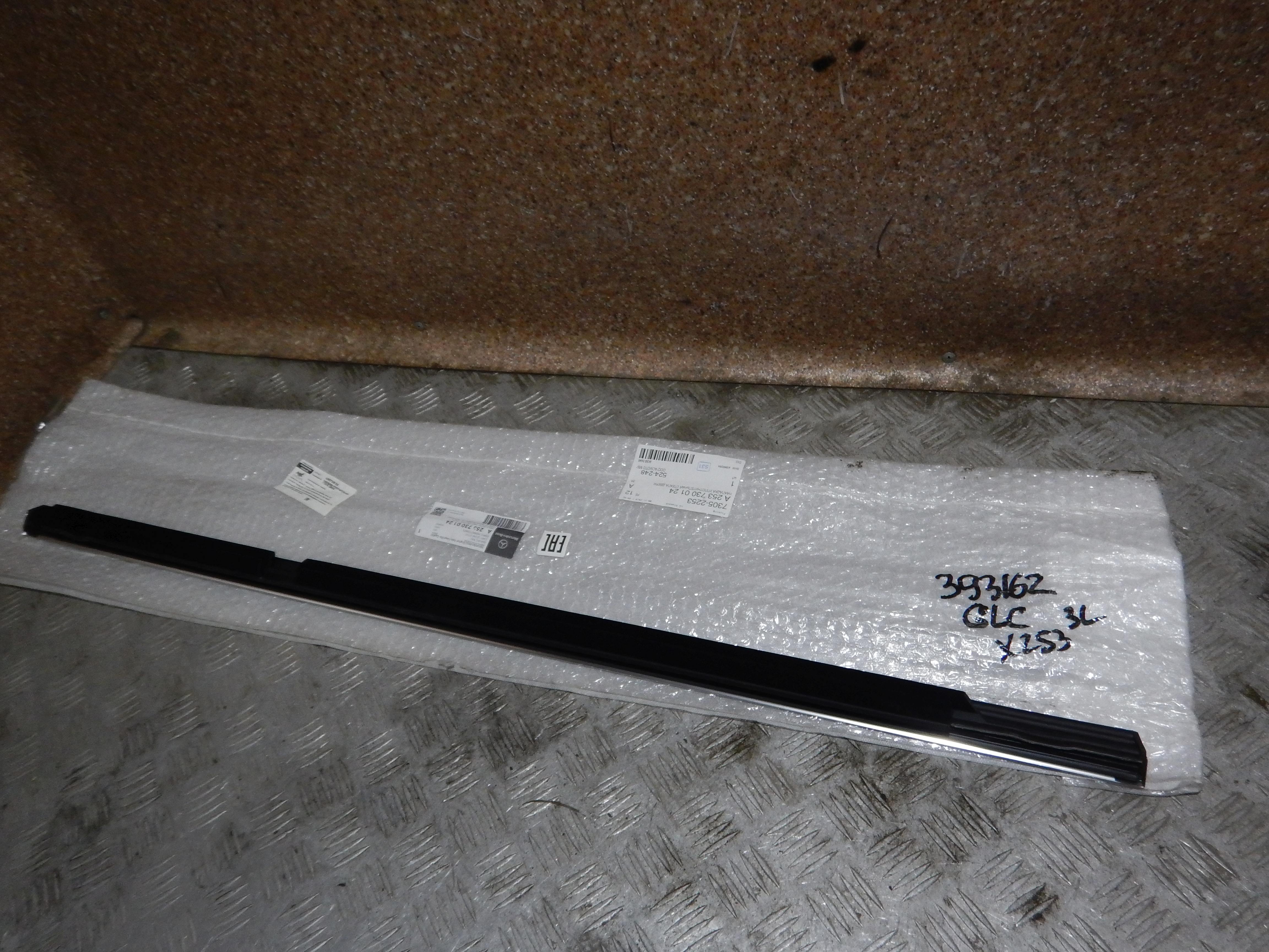 Накладка стекла заднего левого, Merсedes-Benz (Мерседес)-MERCEDES (W253 ...